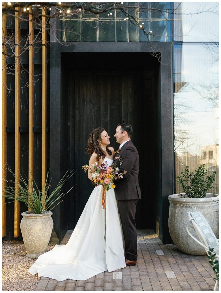 A Luxury Austin Proper Hotel Wedding - amyodom.com